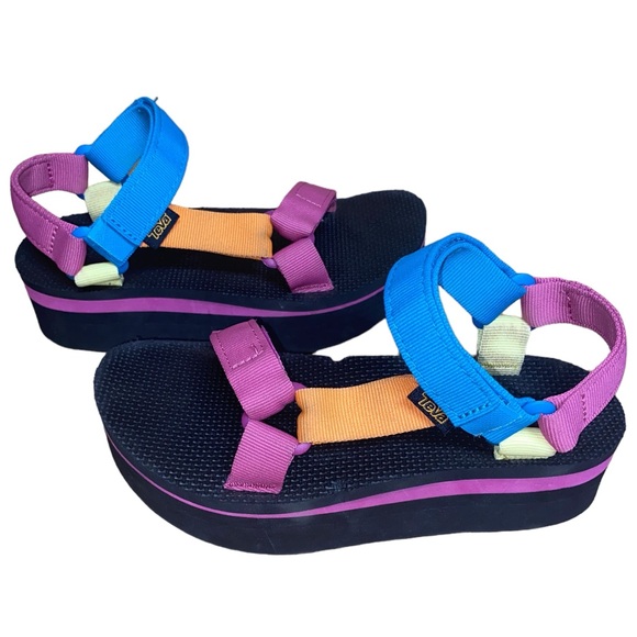 Teva | Shoes | Teva Flatform Universal Retro Platforms Size 5 | Poshmark